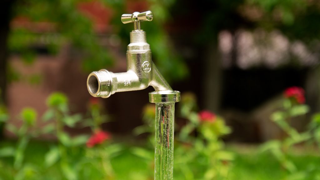 How to Make a FLOATING Faucet Fountain | DIY Project - Creativity Hero